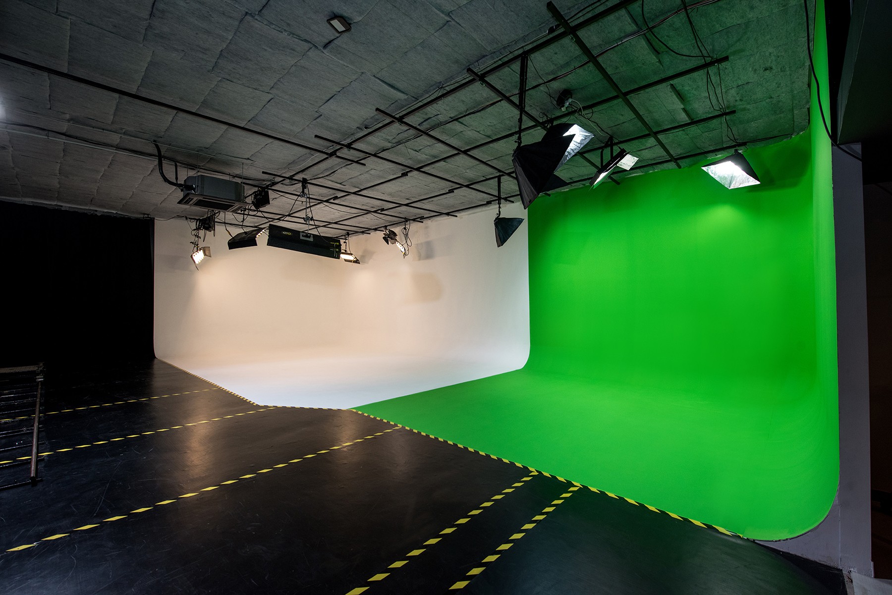 Studio Rental Space - WASP Studio