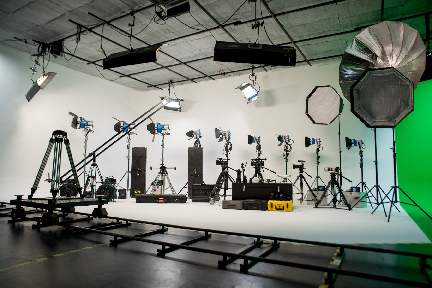 WASP Studio - High Quality Studio and Photo / Video Services